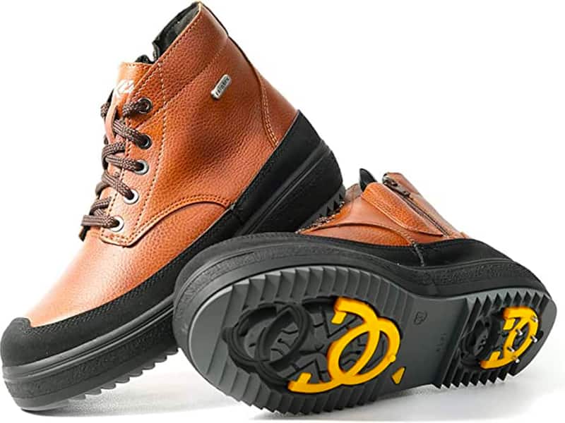 Les meilleures bottes à crampons à se procurer pour éviter les chutes ...