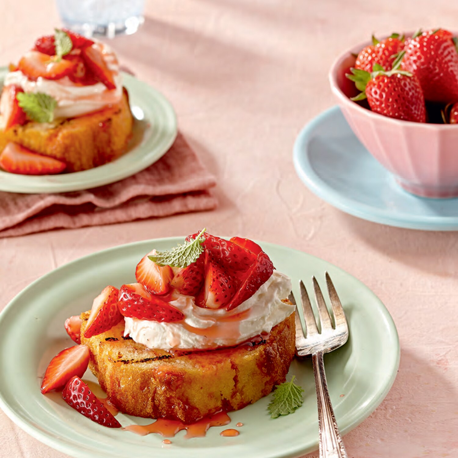 Recette de shortcake aux fraises réinventé | Coup de Pouce