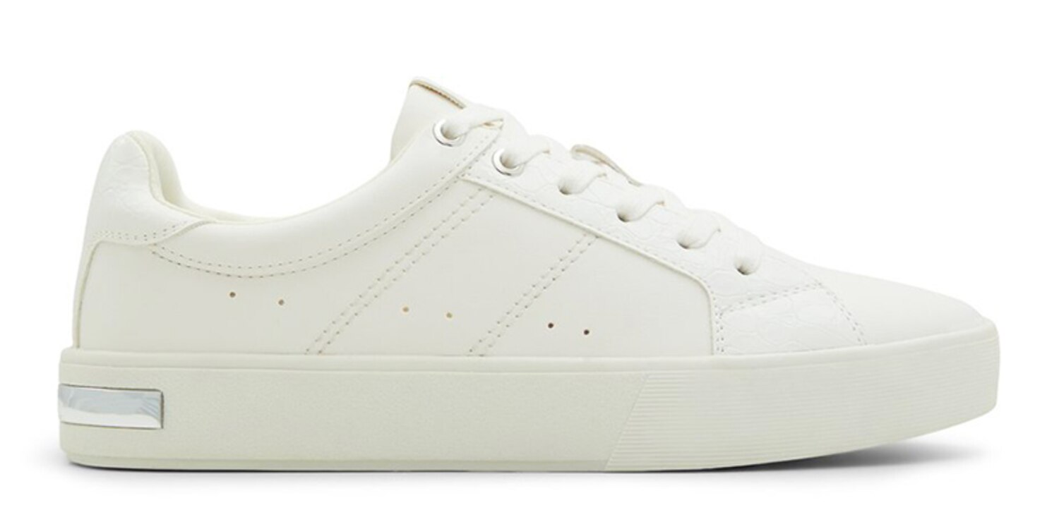 14 souliers blancs pour aller avec toutes vos tenues | Coup de Pouce