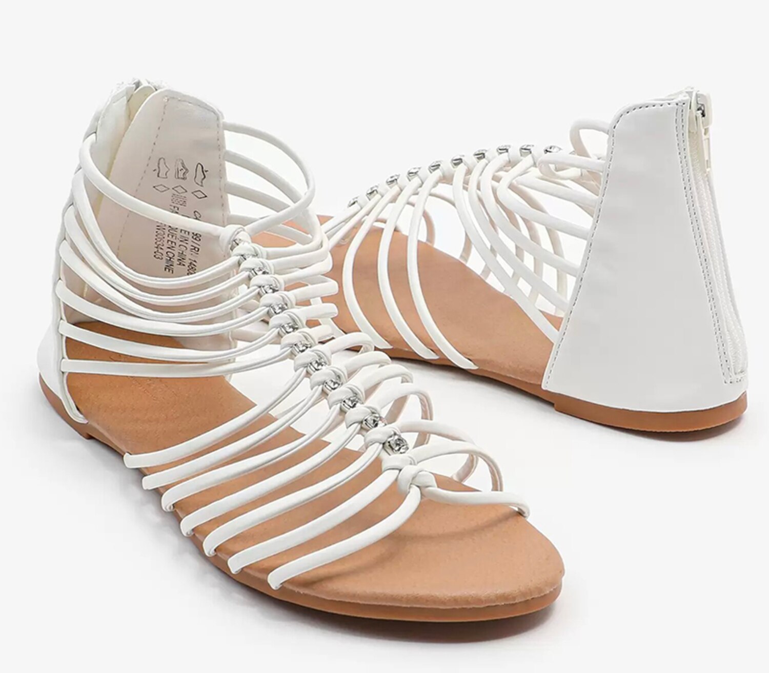 15 sandales sans talons à porter avec une robe ou un short | Coup de Pouce