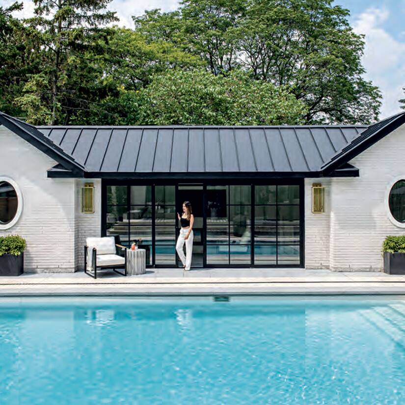 Cette maison possède une cour parfaite pour les vacances d'été à la ...