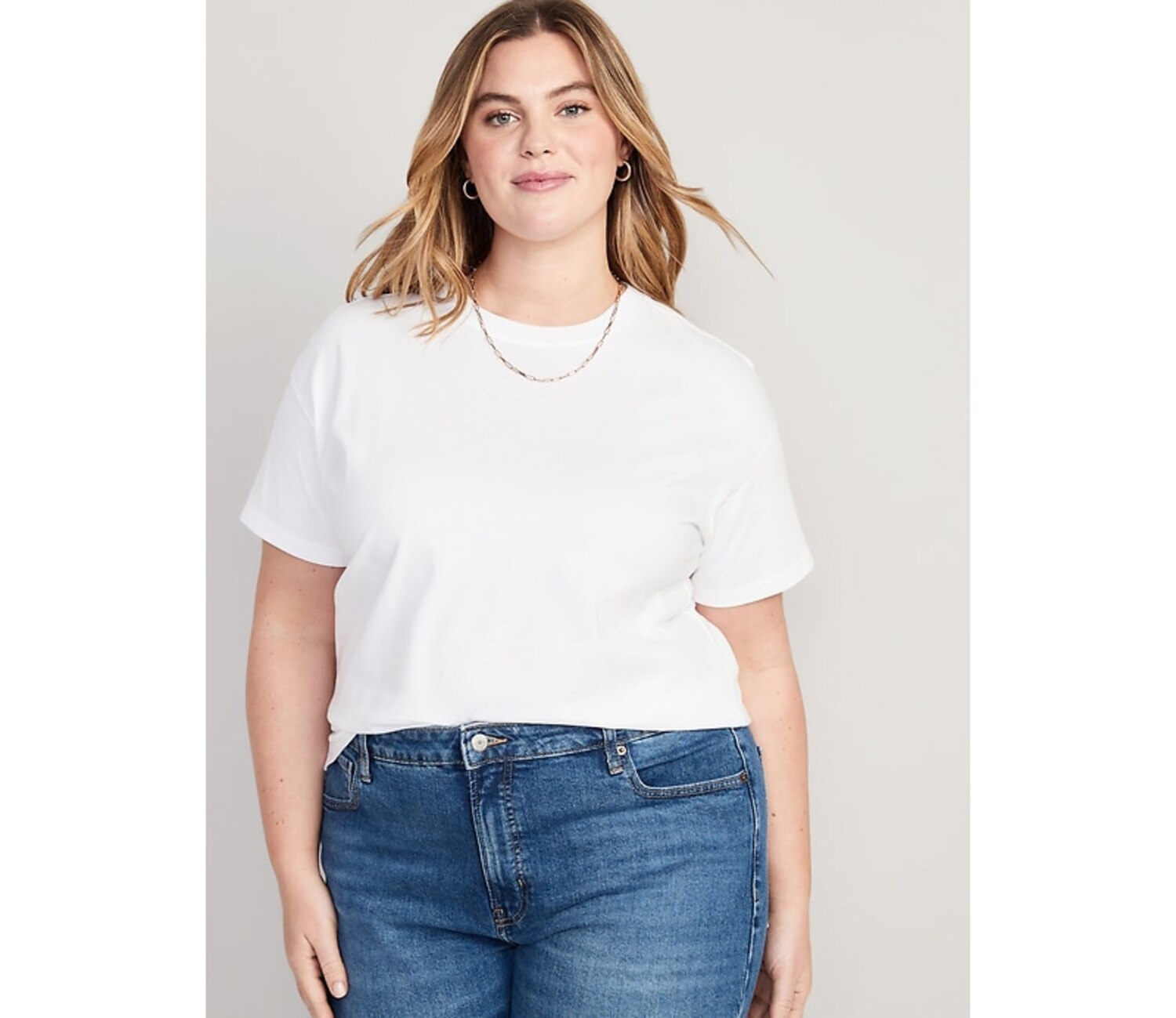 9 t-shirts blancs parfaits pour tous vos looks d'été | Coup de Pouce