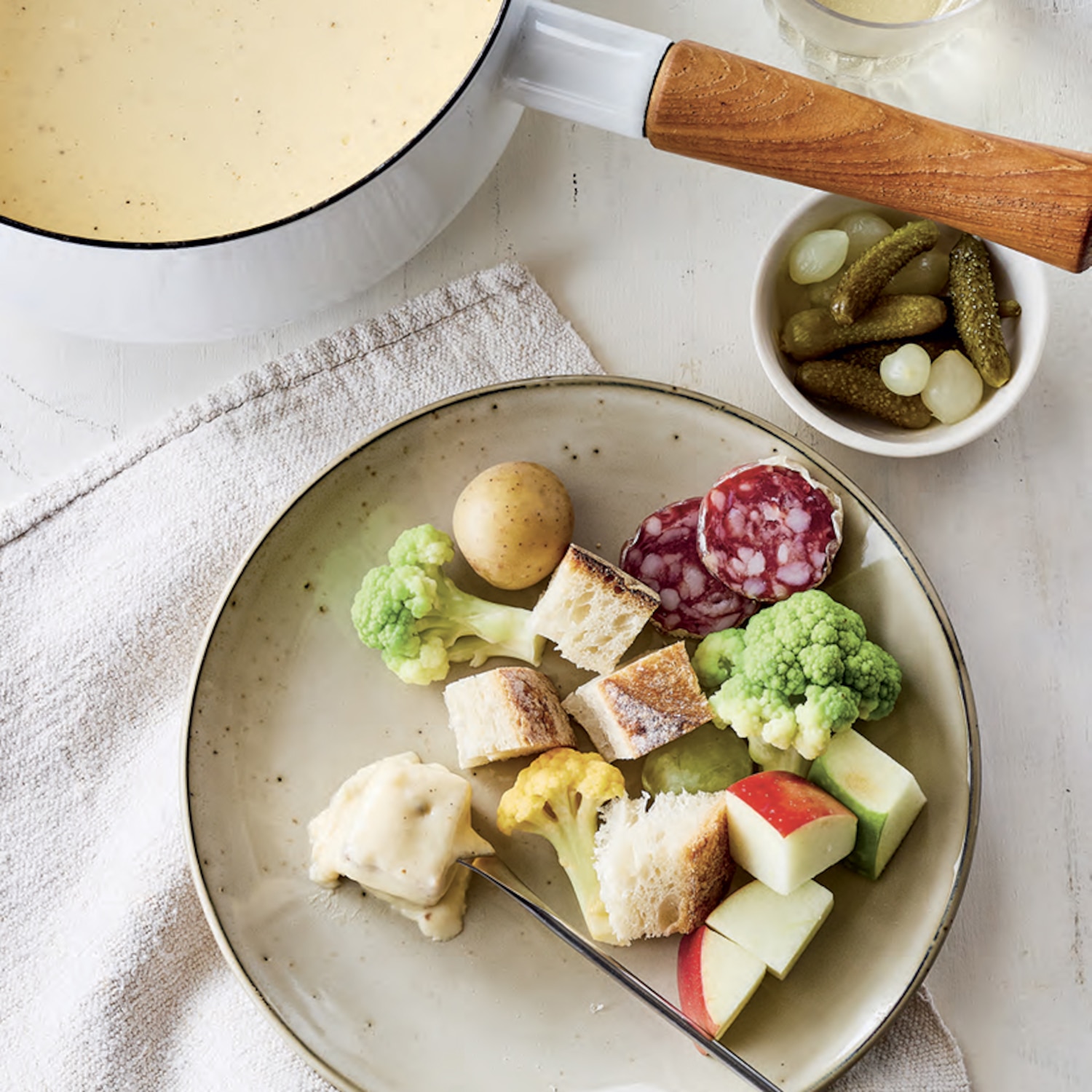 Recette de notre fondue au fromage parfaite | Coup de Pouce