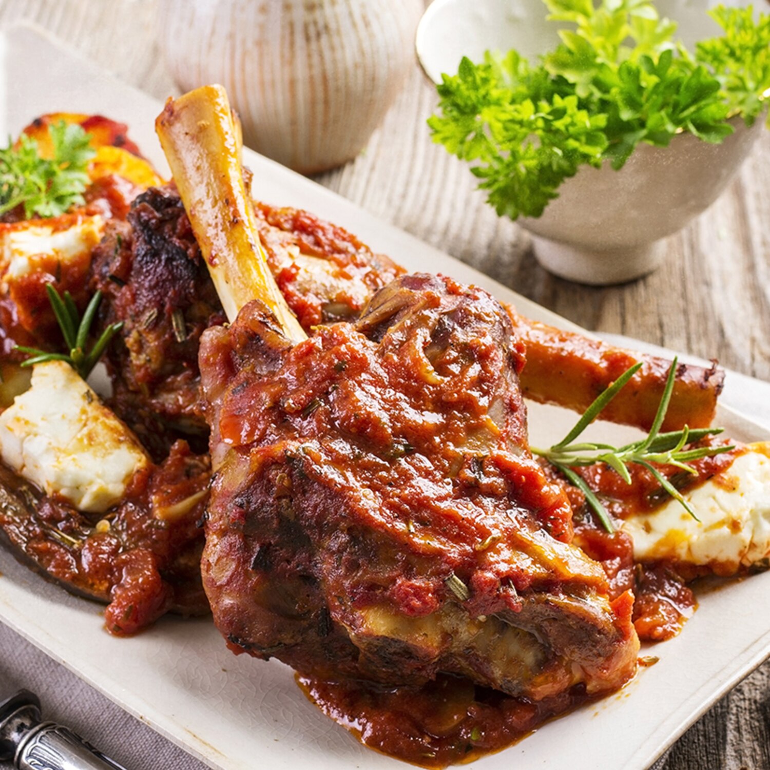 Recette de jarrets d'agneau braisés à l'italienne | Coup de Pouce