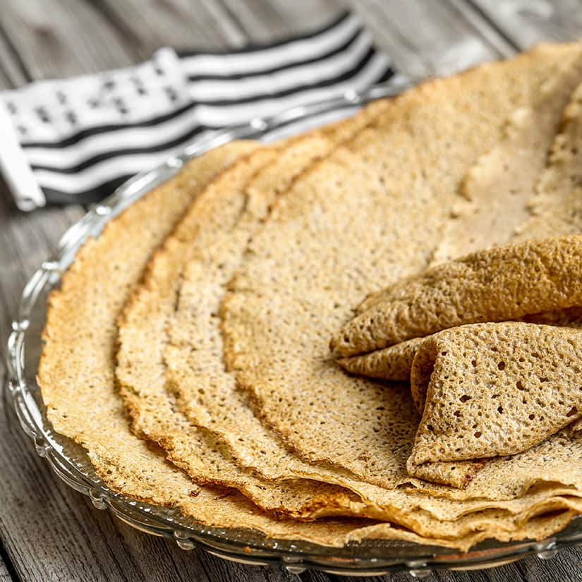 Recette de crêpes au sarrasin et à la ciboulette | Coup de Pouce