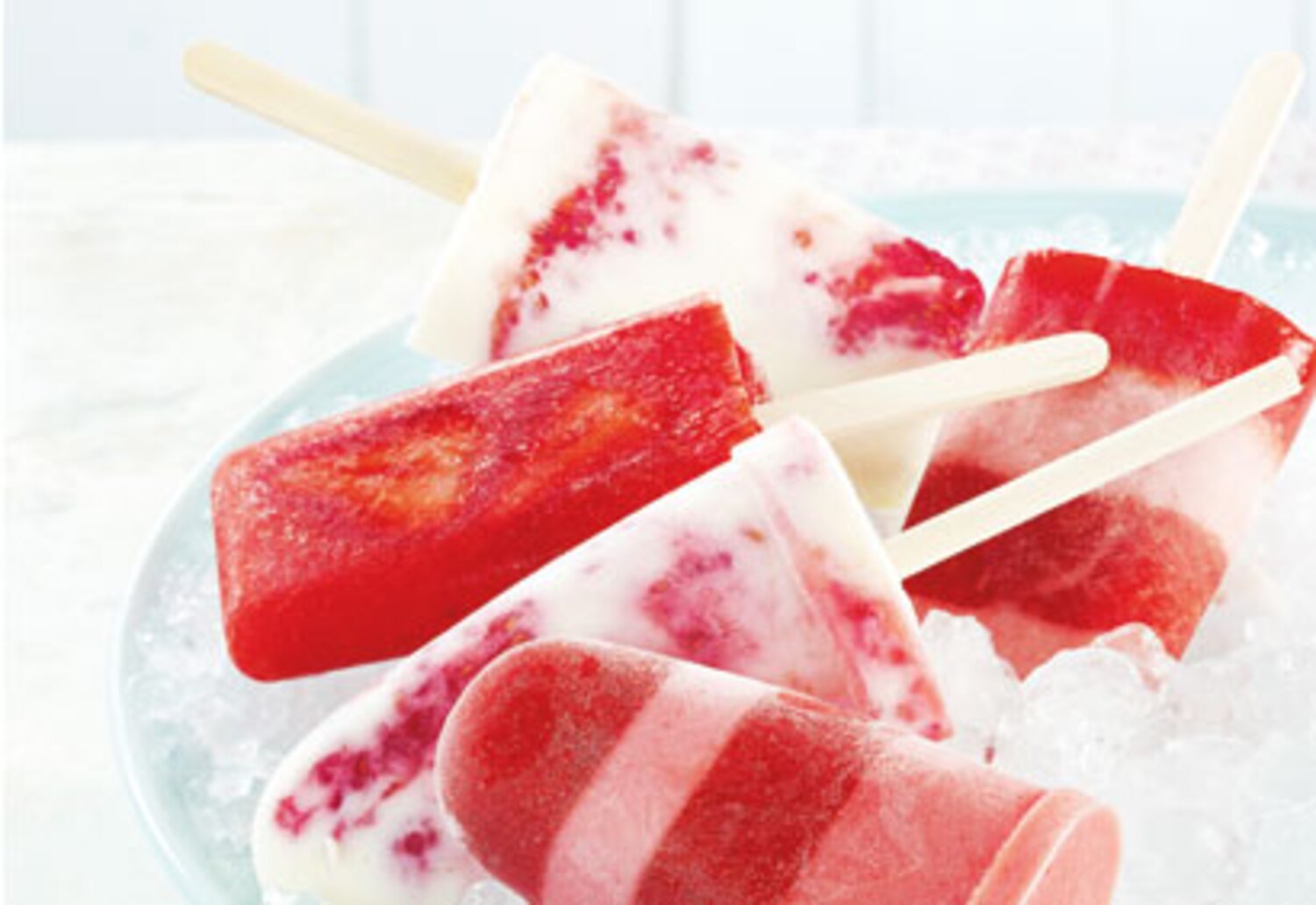 Popsicles double fraises | Coup de Pouce