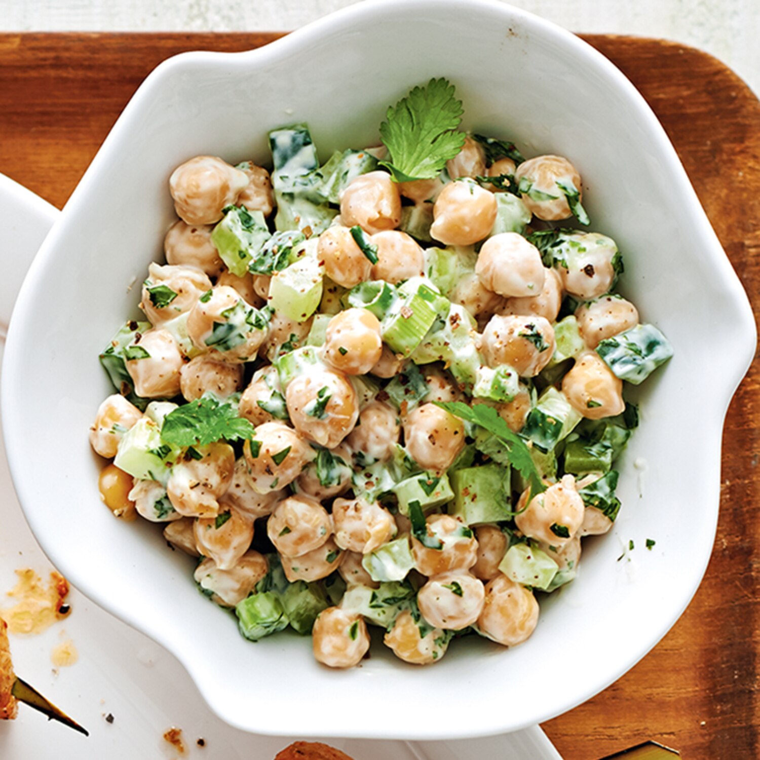 Recette de salade crémeuse de pois chiches | Coup de Pouce