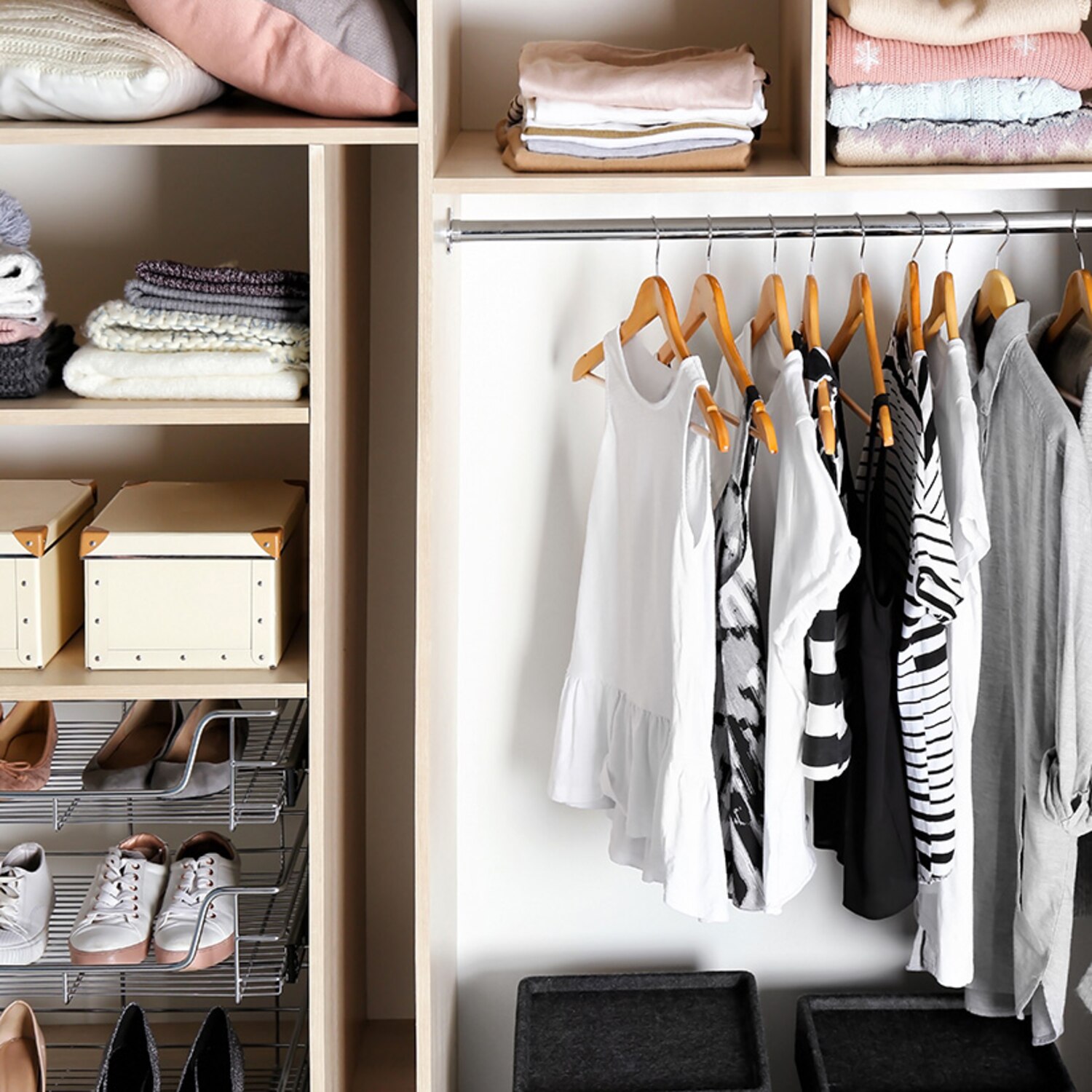 6 trucs simples pour une garde-robe organisée et facile d’accès | Coup ...