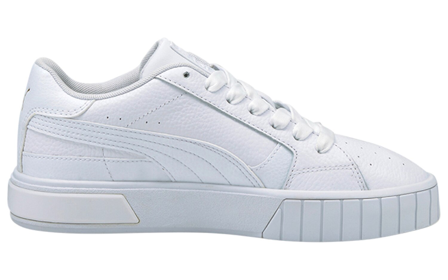 14 souliers blancs pour aller avec toutes vos tenues | Coup de Pouce