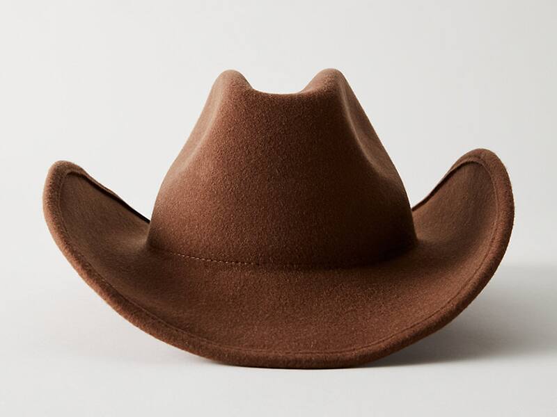 17 chapeaux stylés qui vous aideront à traverser les chaleurs de l’été ...