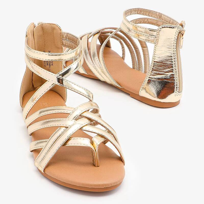 15 sandales sans talons à porter avec une robe ou un short | Coup de Pouce