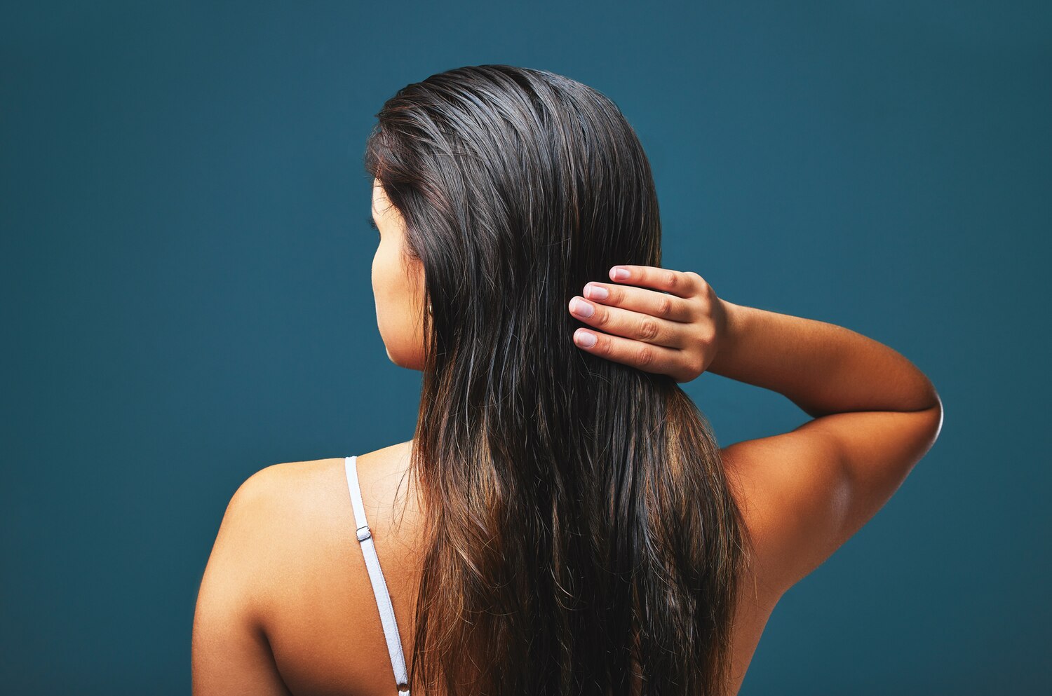 What Causes Greasy Hair and How do we Fix it? | Canadian Living