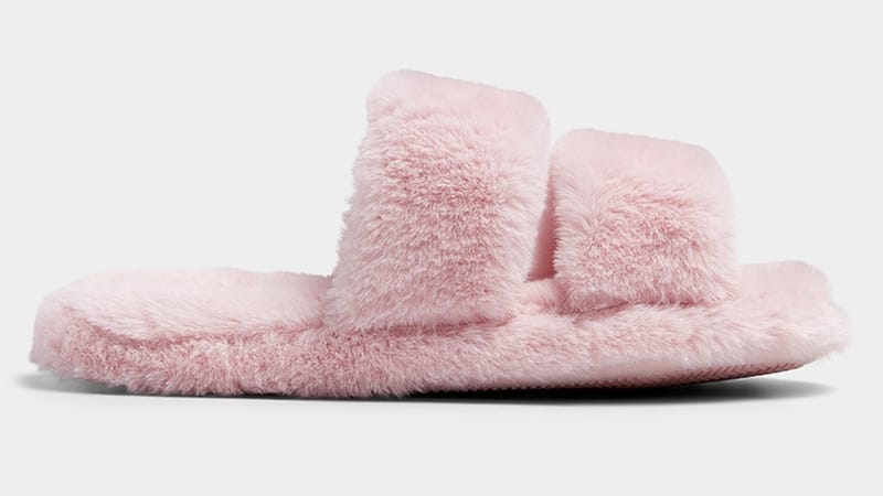 The Best Slippers To Keep Your Feet Warm And Cozy | Canadian Living