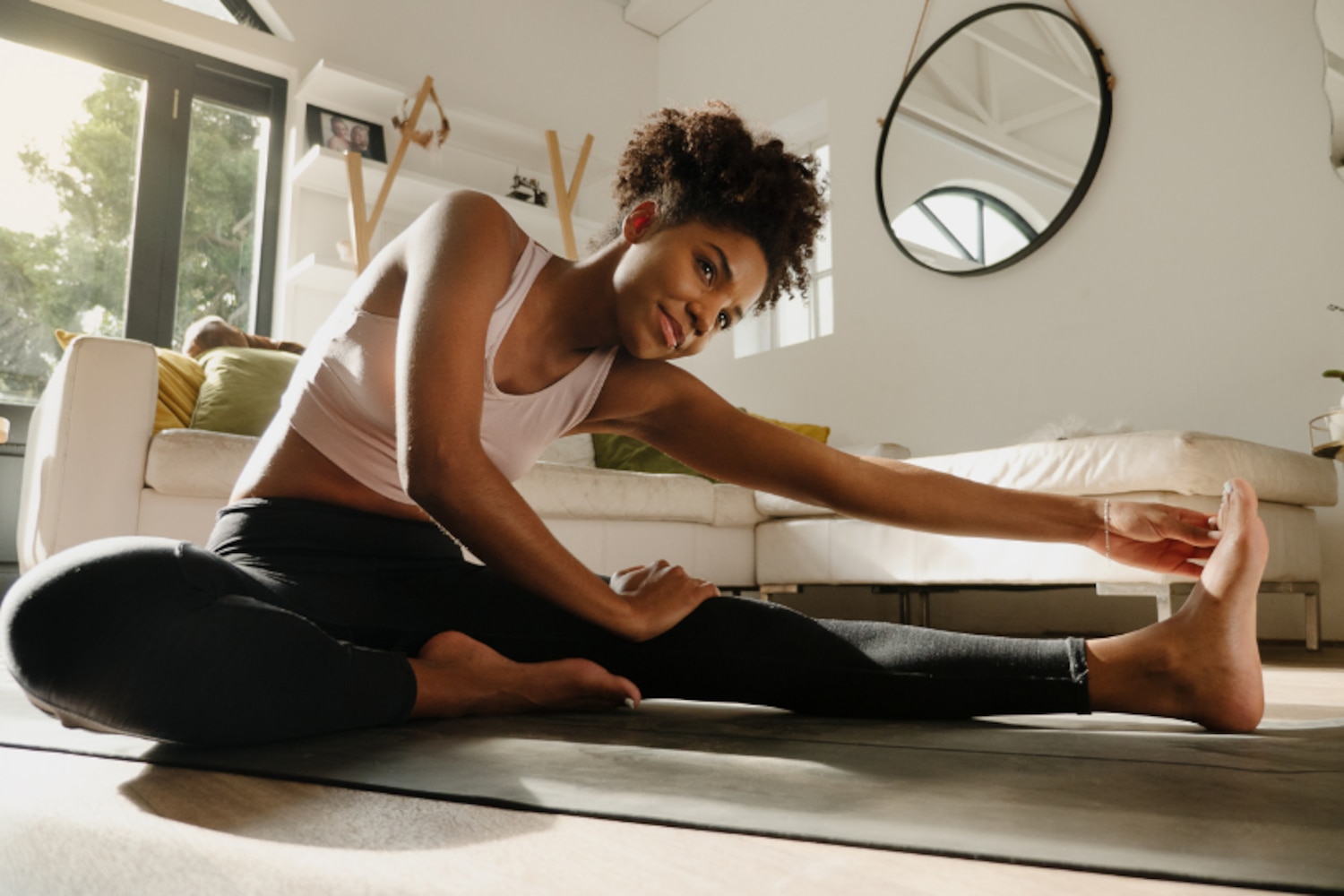 What Stretching Everyday Actually Does For Your Body | Canadian Living