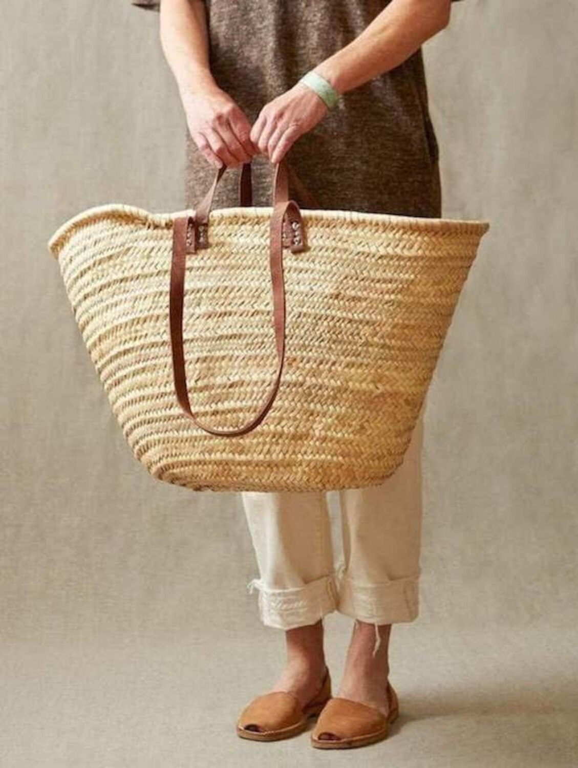 15 Functional & Cute Beach Bags to Elevate Your Shore Style | Canadian ...