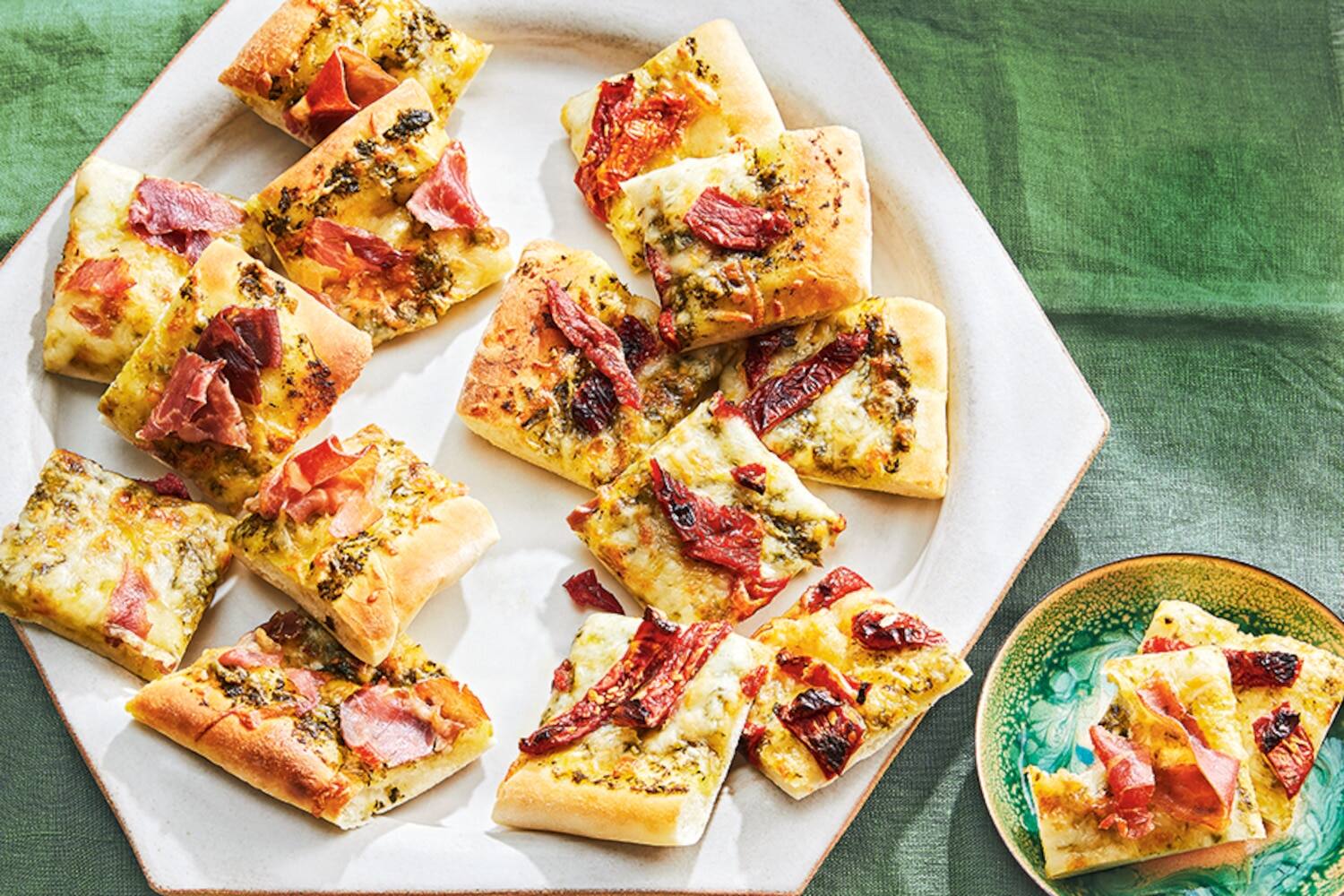 20 Savoury Potluck Dishes To Bring To Your Next Holiday Get-Together ...