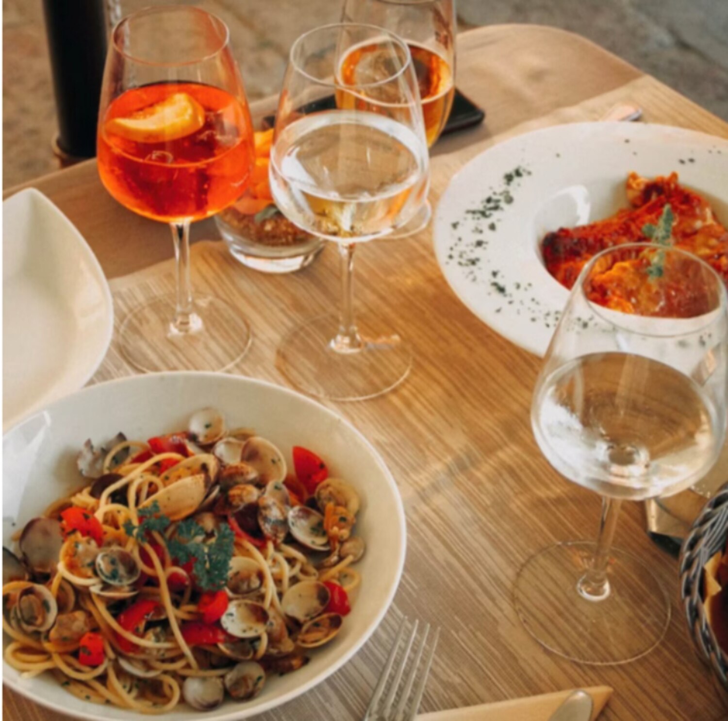 The Perfect Dinner Time According to Experts | Canadian Living