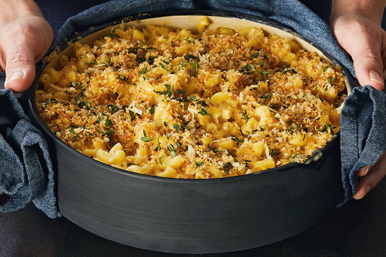 20 Savoury Potluck Dishes To Bring To Your Next Holiday Get-Together ...