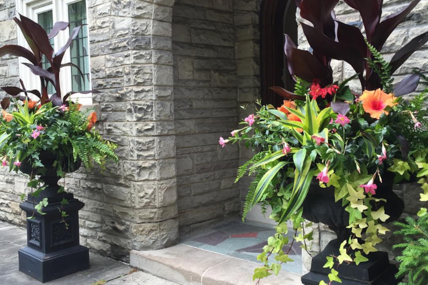 Beautiful Summer Urn And Planter Ideas | Canadian Living