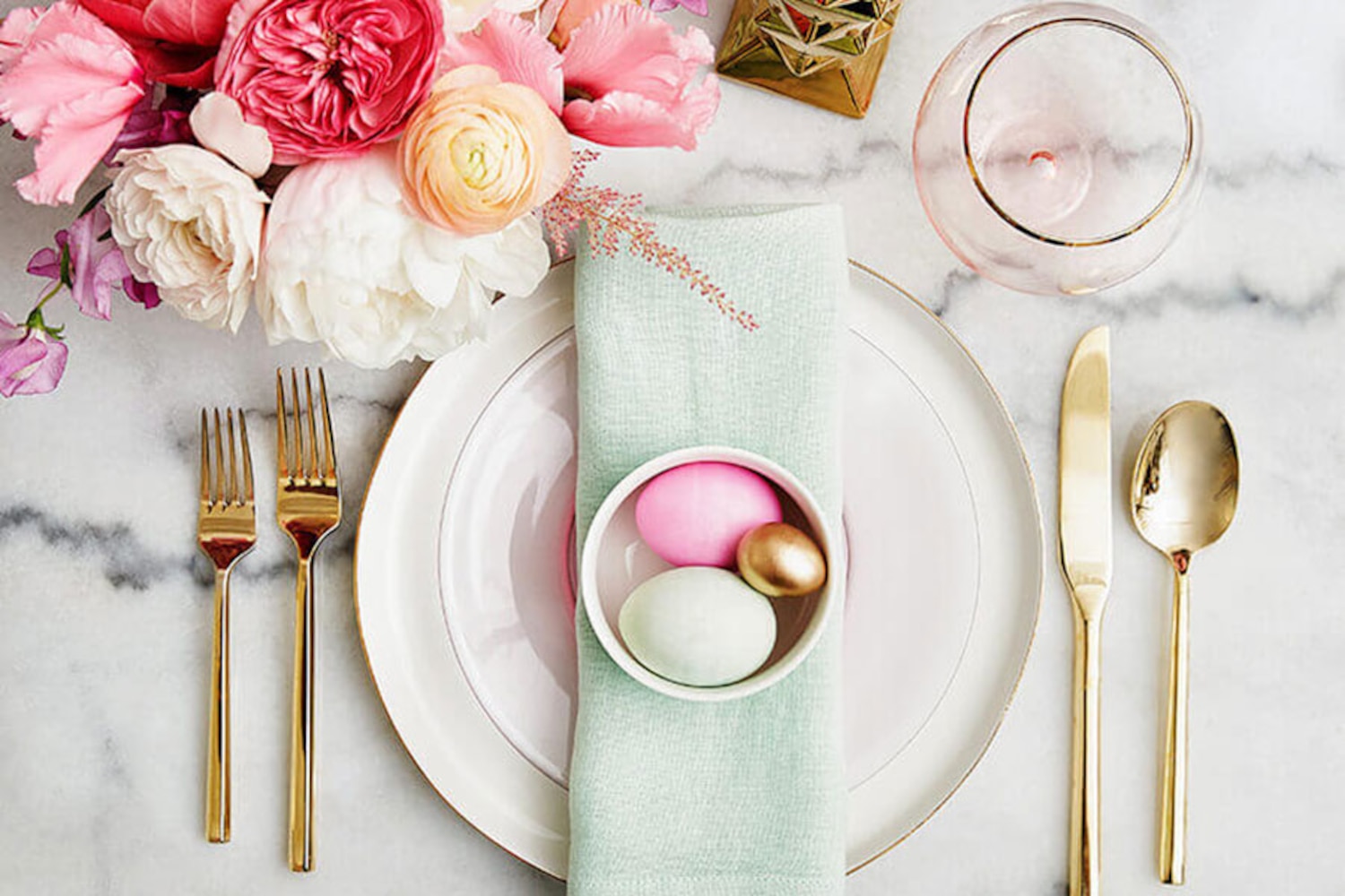 10 absolutely stunning spring tablescapes that you will love | Canadian ...