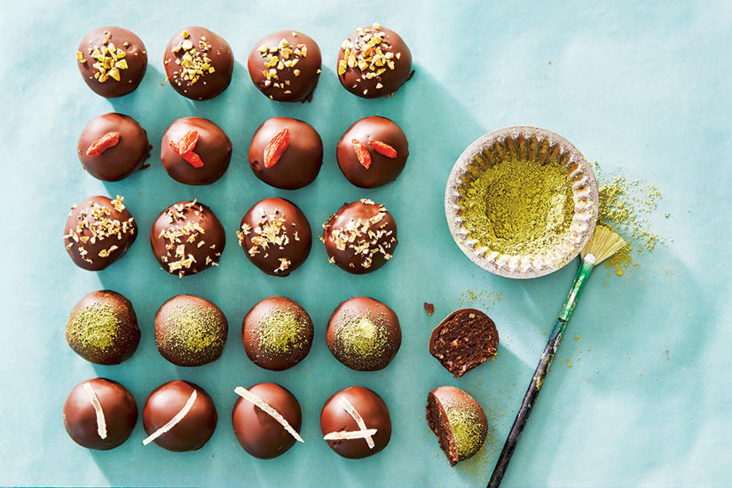 22 wonderful sweets & treats perfect for a holiday potluck | Canadian ...
