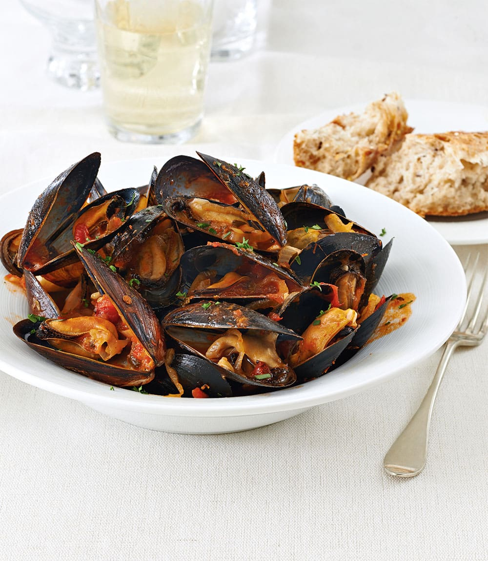 Tomato and Garlic Steamed Mussels | Canadian Living