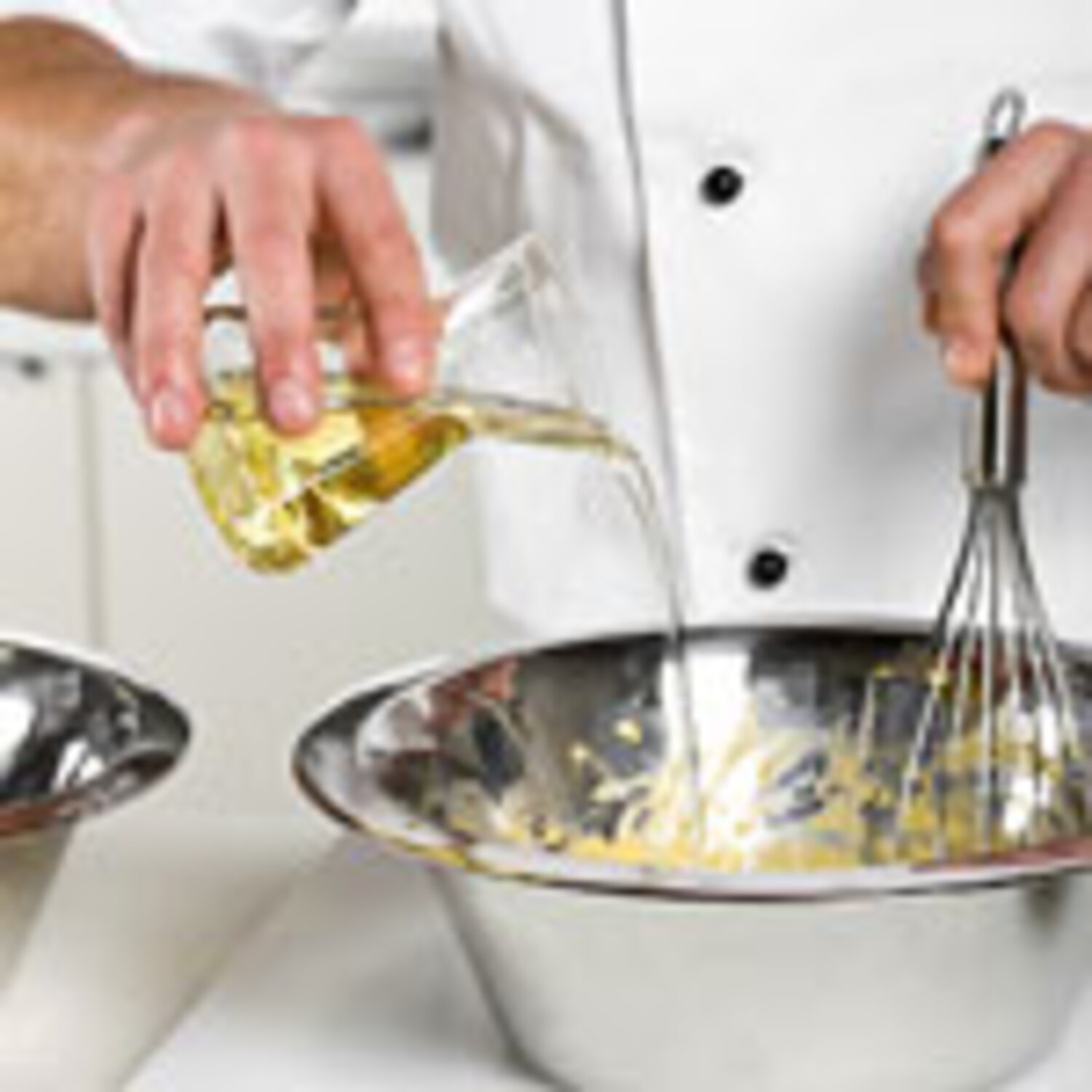 Cook's dictionary: Emulsifying | Canadian Living