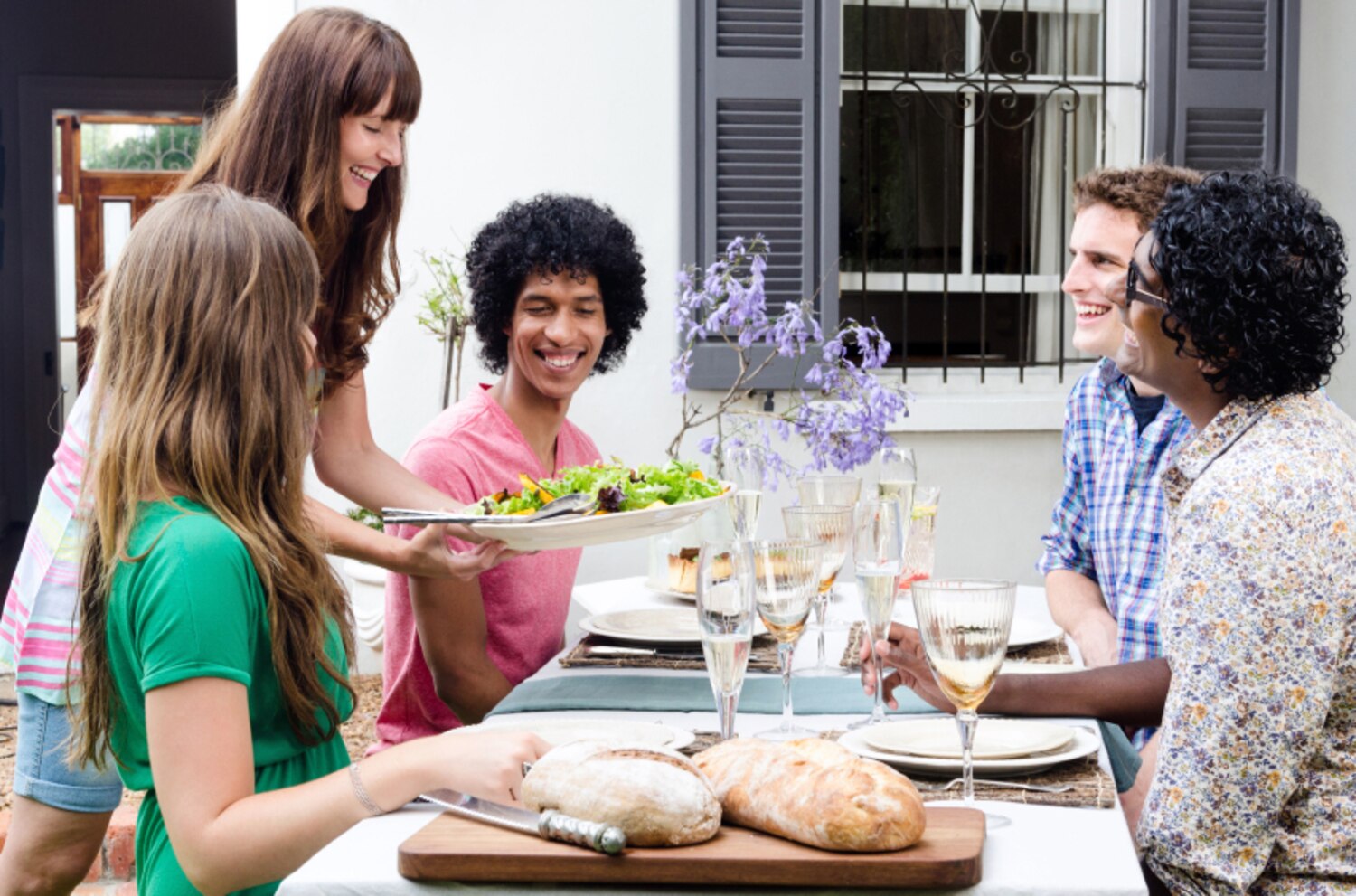 Host a party without stress | Canadian Living