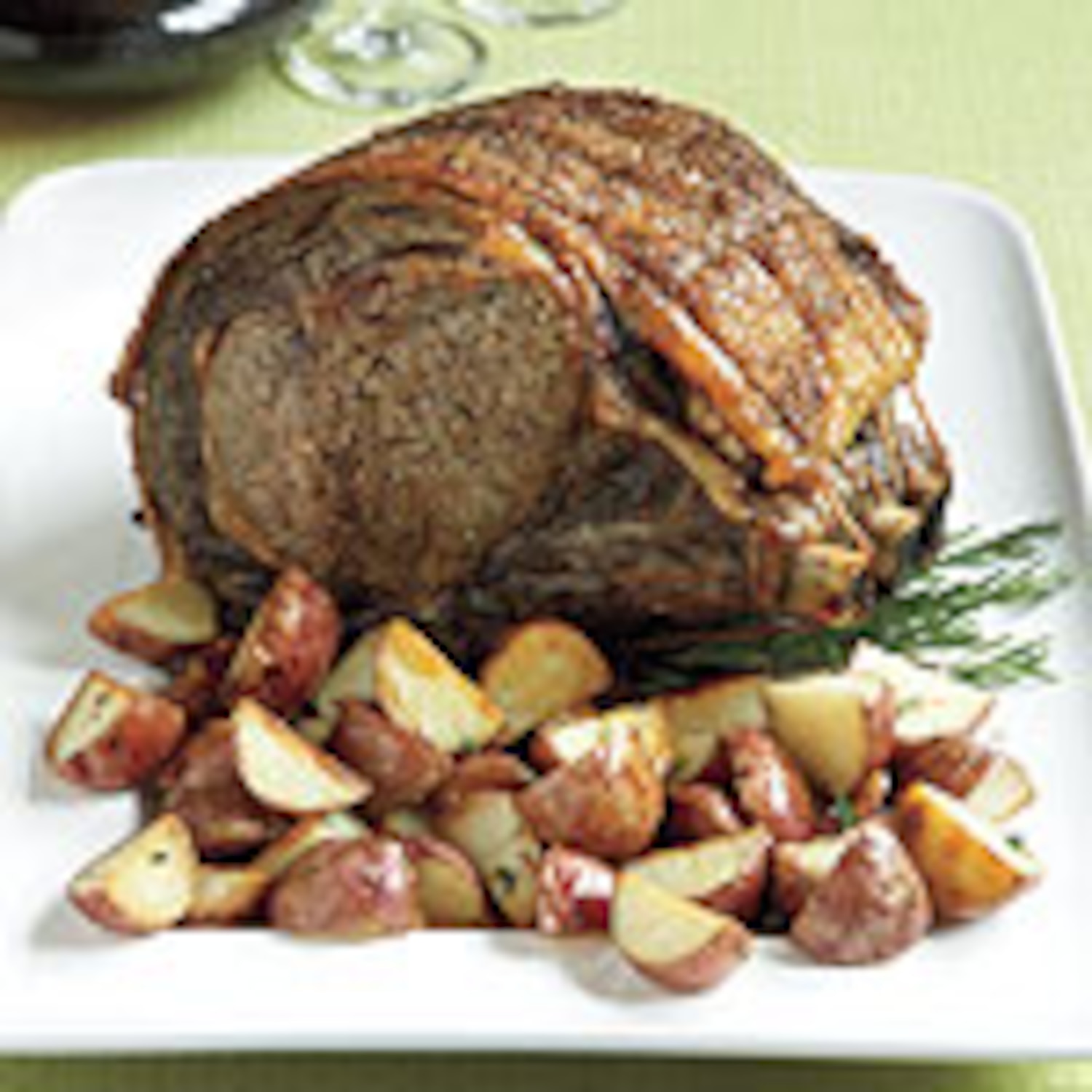 Roast Prime Rib with Rosemary Red Wine Jus Lie | Canadian Living
