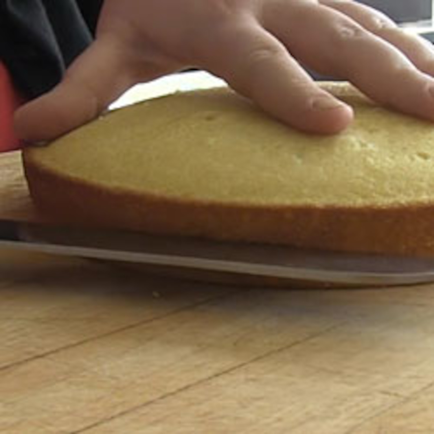 Video: How to slice cake layers | Canadian Living