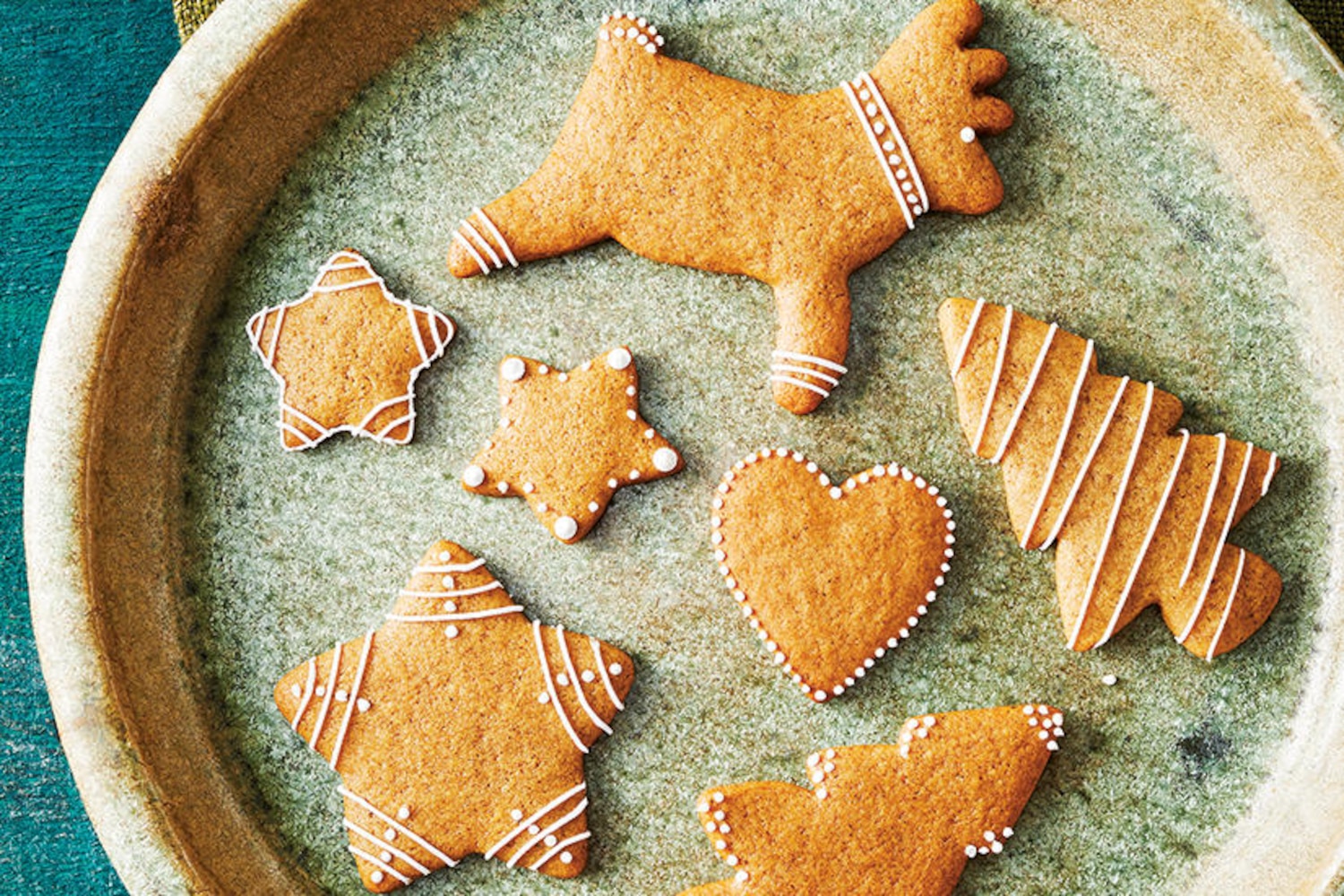 22 wonderful sweets & treats perfect for a holiday potluck | Canadian ...