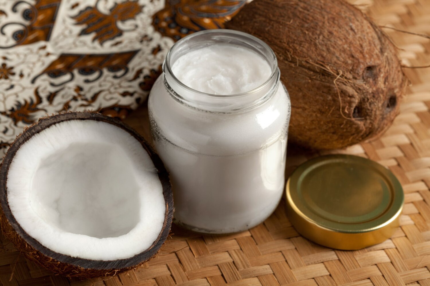4 health benefits of coconut oil | Canadian Living