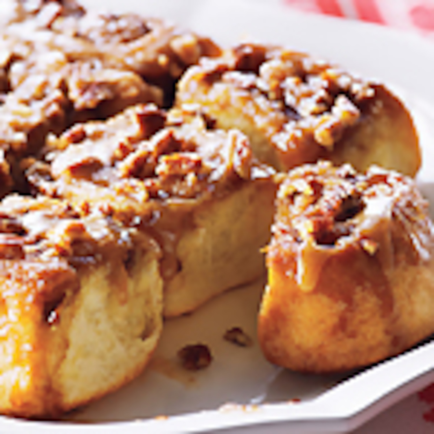 Gooey Pecan-Topped Cinnamon Buns | Canadian Living