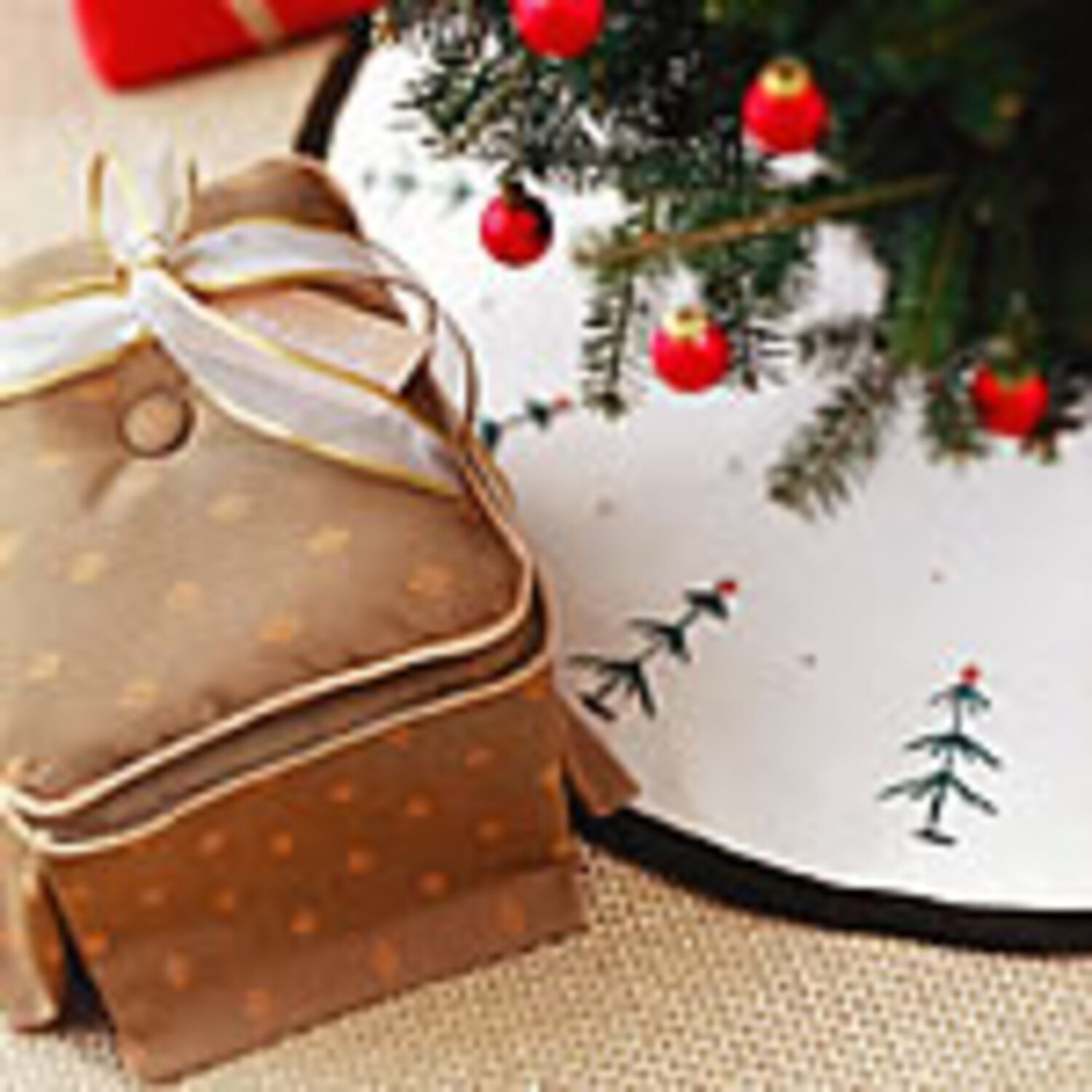 Fancy holiday footstool | Canadian Living
