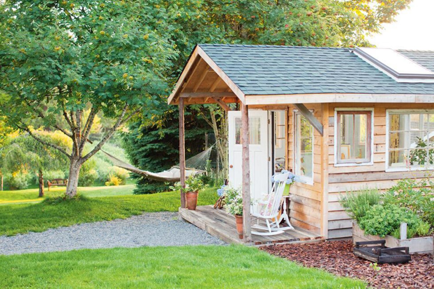 7 tips for building a summer home on a budget | Canadian Living