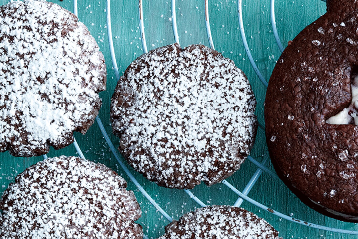 Snowy Chocolate Cookies | Canadian Living