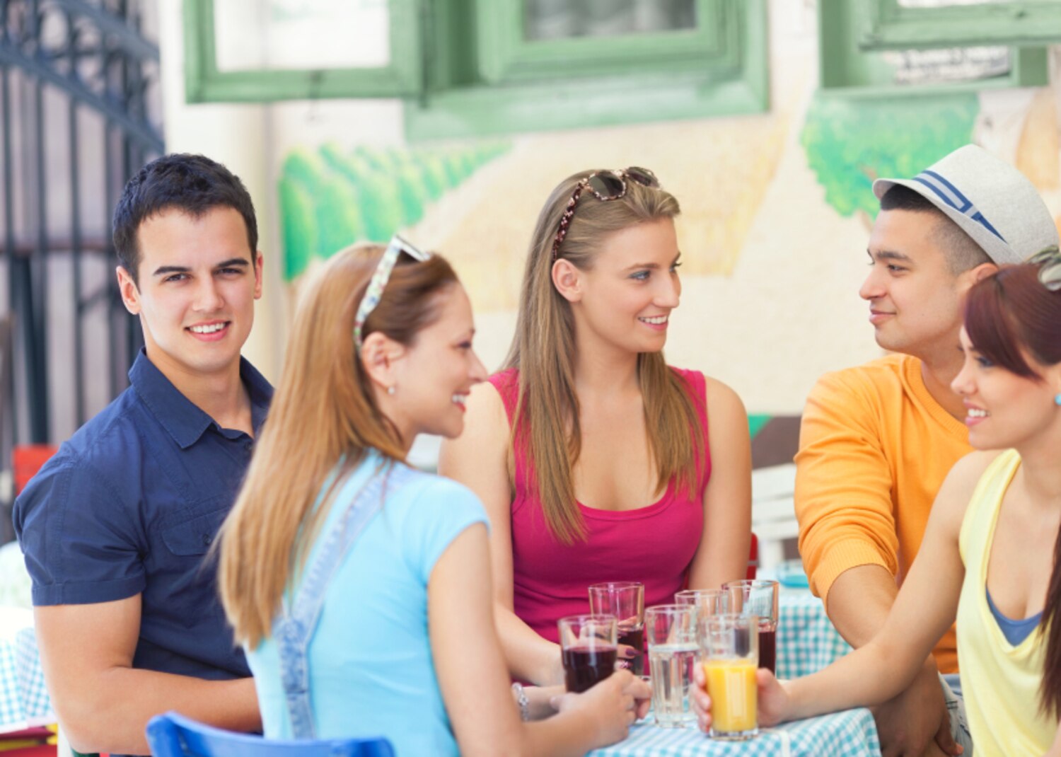 7 ways to break out of a friendship rut | Canadian Living