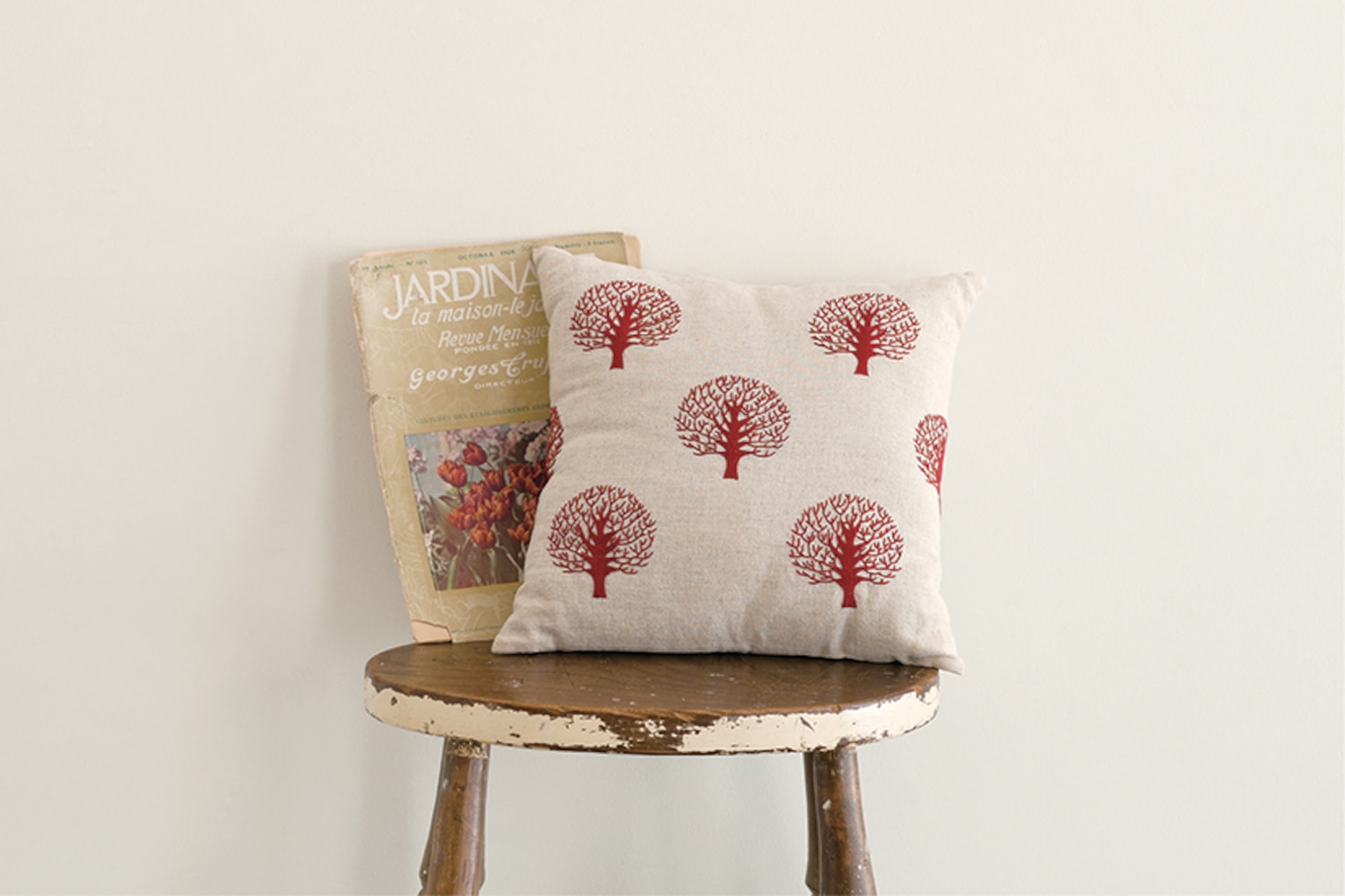 DIY: embroidered tree throw pillow | Canadian Living