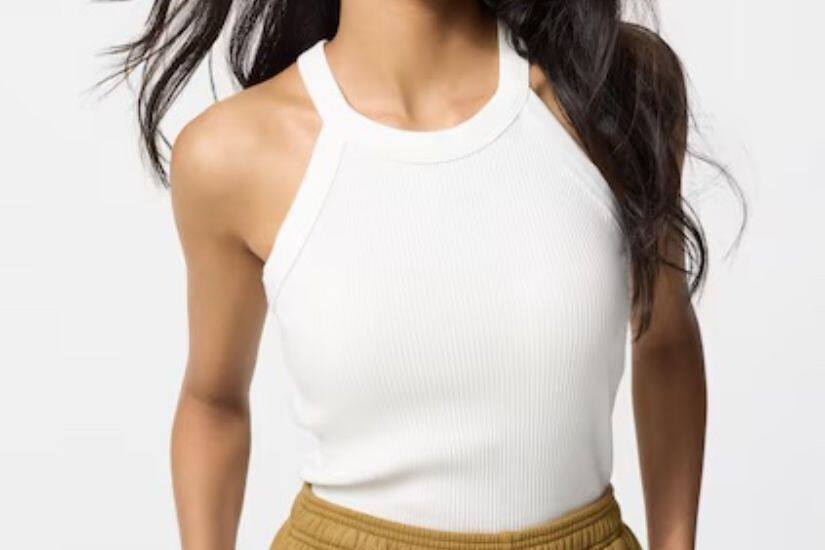 12 Must-Have Basic White Tank Tops & T-Shirts For Spring | Canadian Living