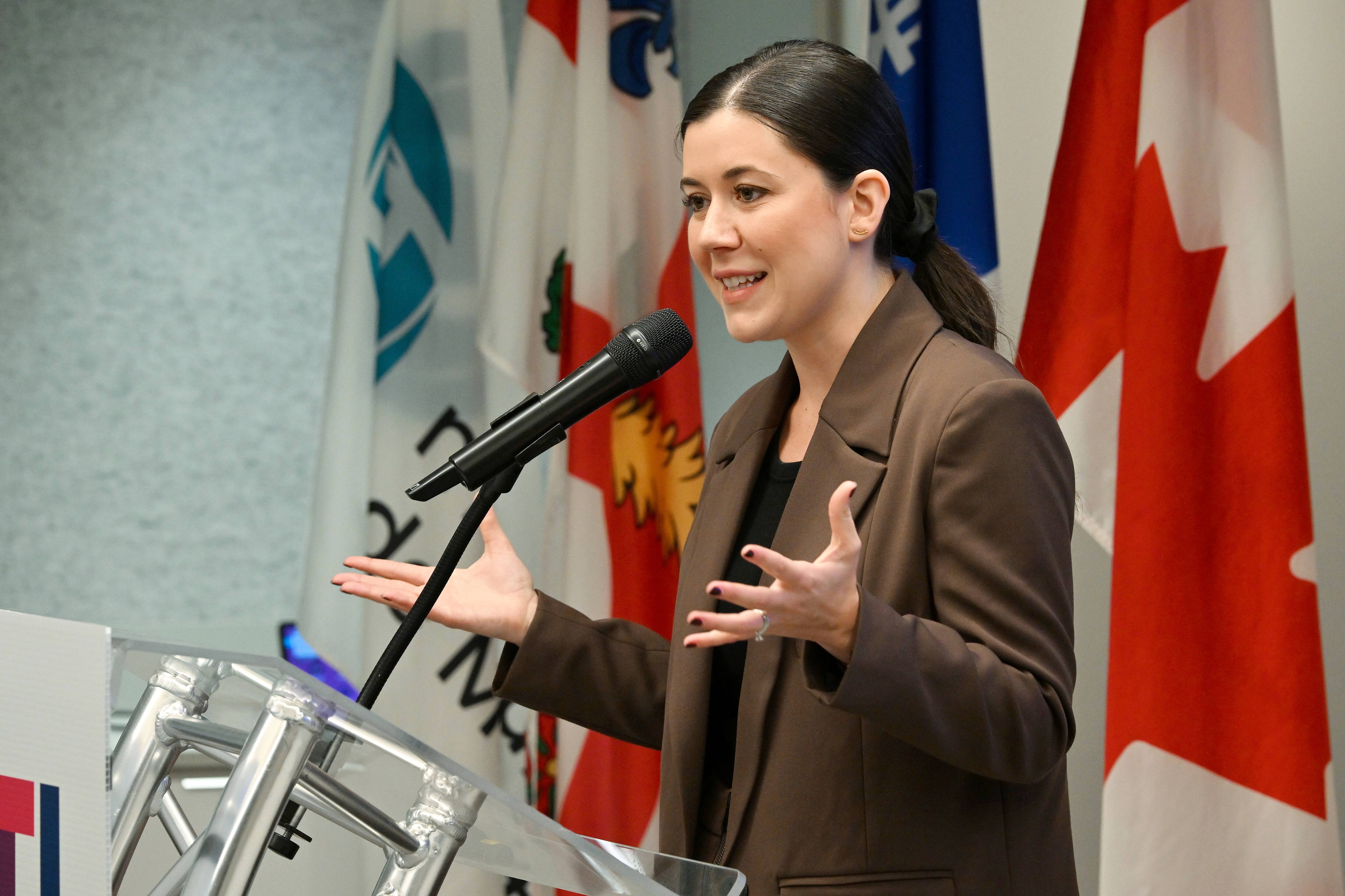 Catherine Fournier lance sa campagne électorale pour les élections ...