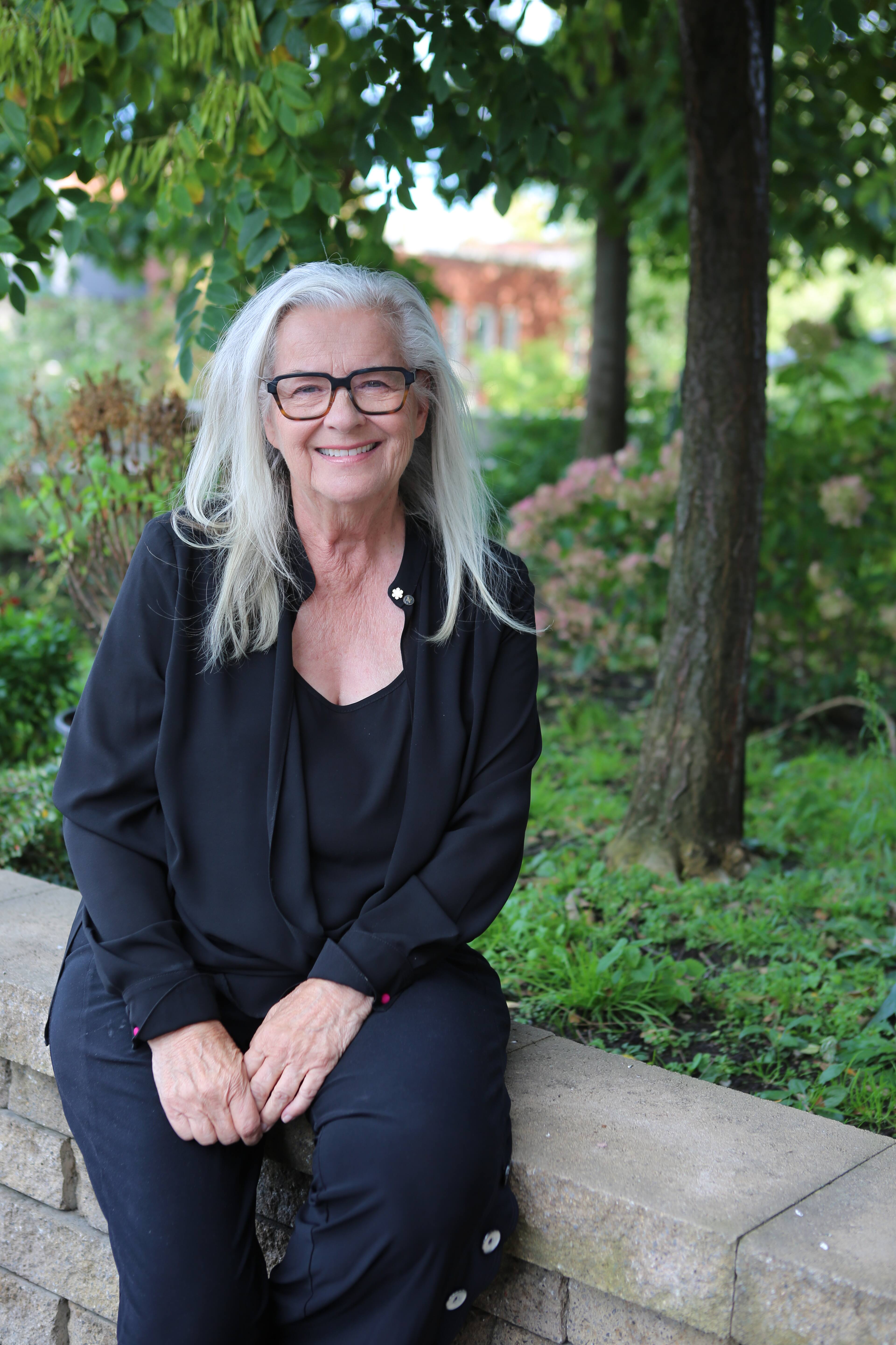 Arlette Cousture: «Jamais je n’avais imaginé que Les filles de Caleb ...