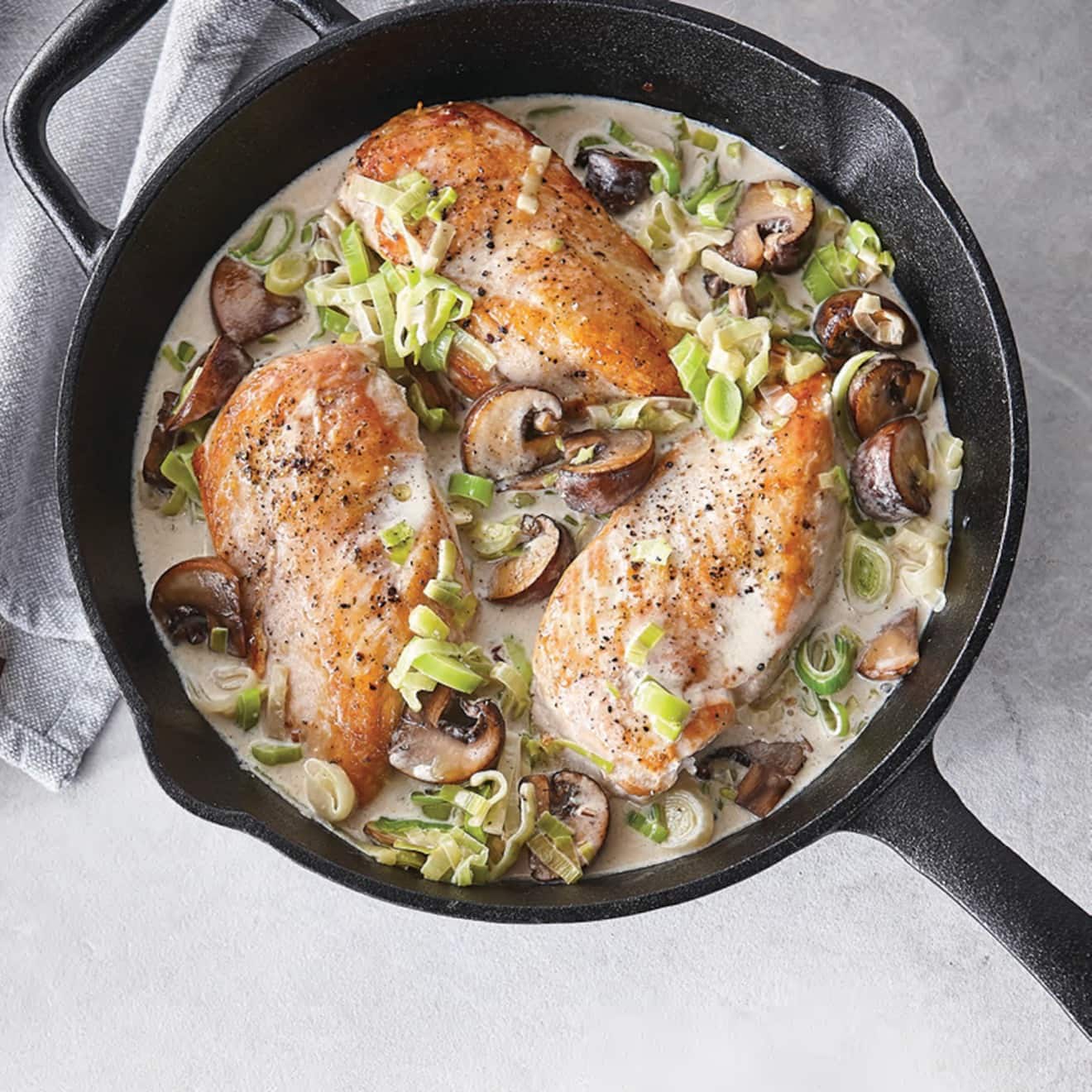 Le poulet à son plus bas prix chez deux épiciers | JDM