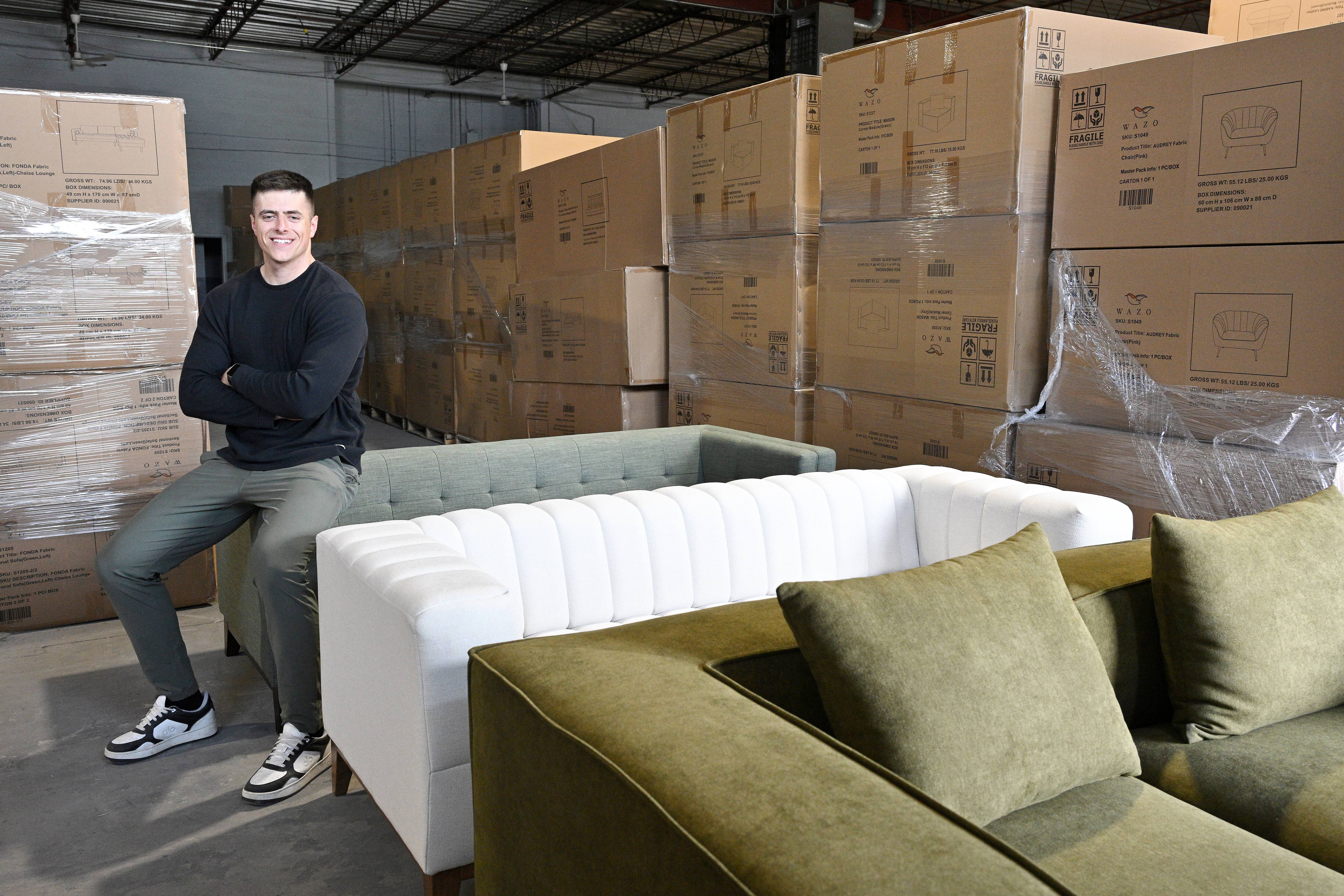 Meubles à rabais: un entrepreneur de 20 ans veut redorer le blason du ...