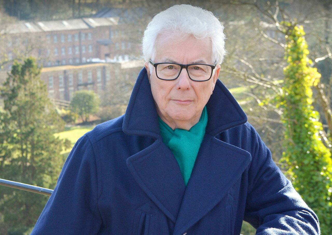 «Les armes de la lumière» : voici le dernier chapitre de la grande saga ...