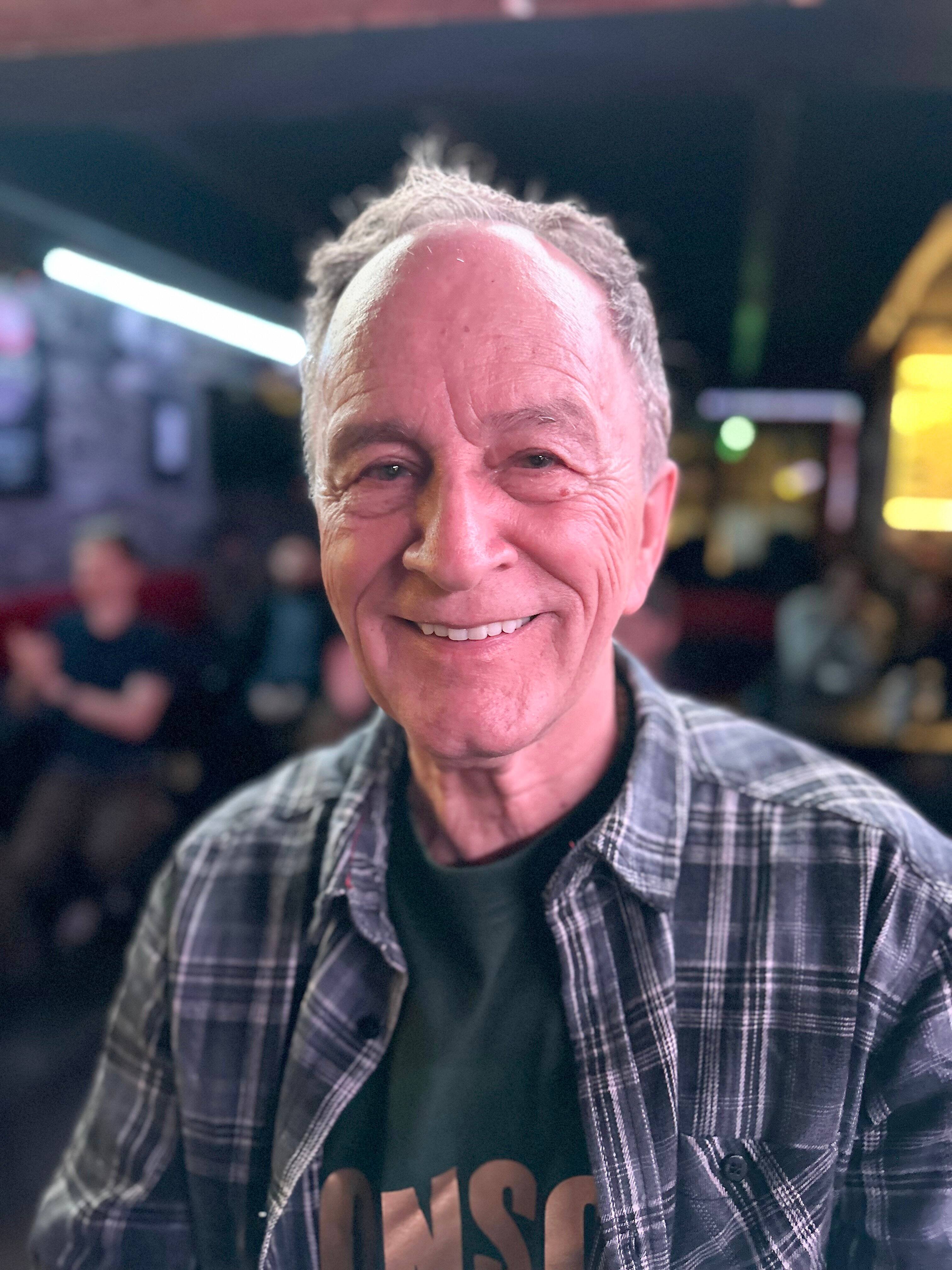 Humoriste de la relève... à 75 ans | Le Journal de Québec