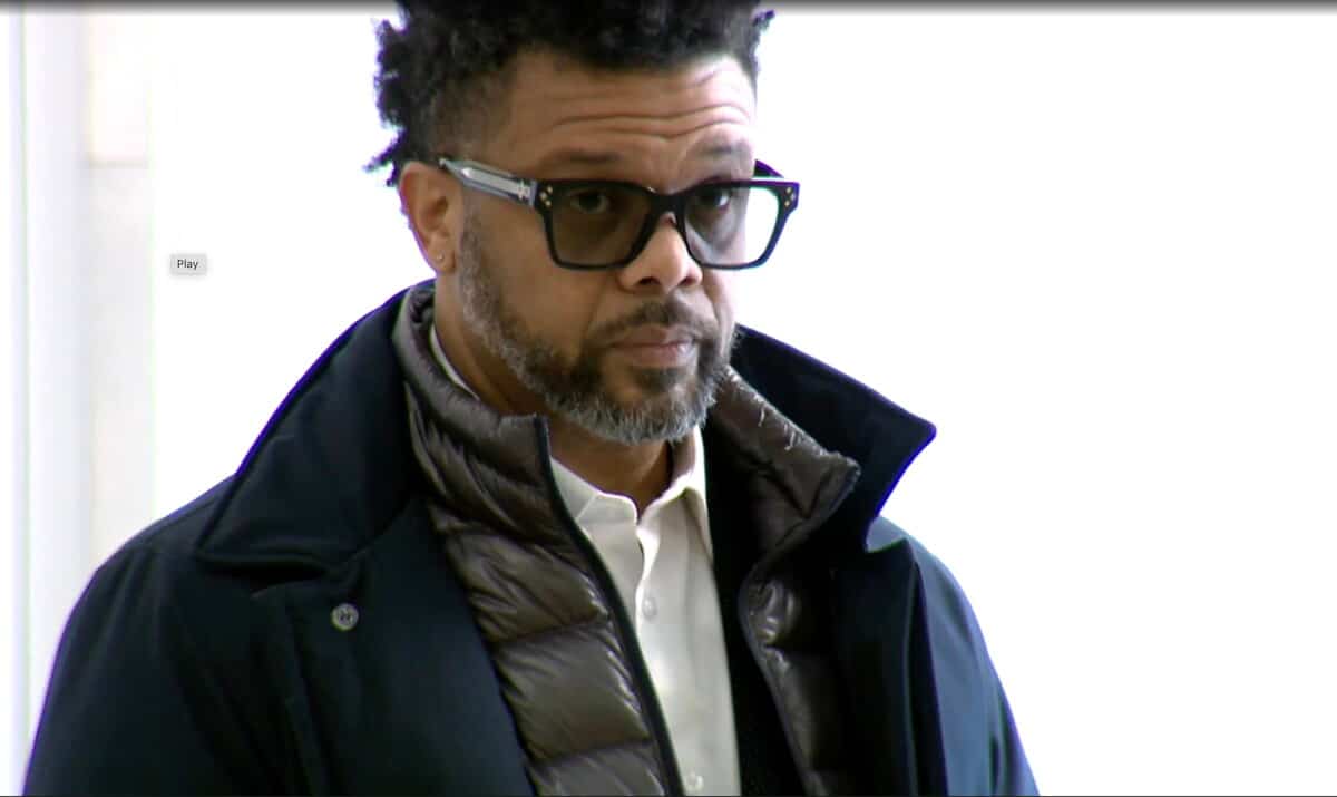 Procès pour agression sexuelle: Mervil ou pas? Là est la question ...