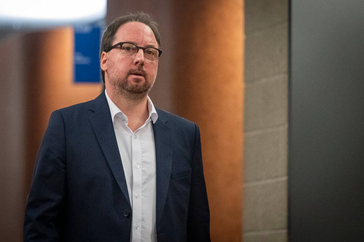 Poursuite civile de Jonathan Bettez: apparition surprise de la famille ...