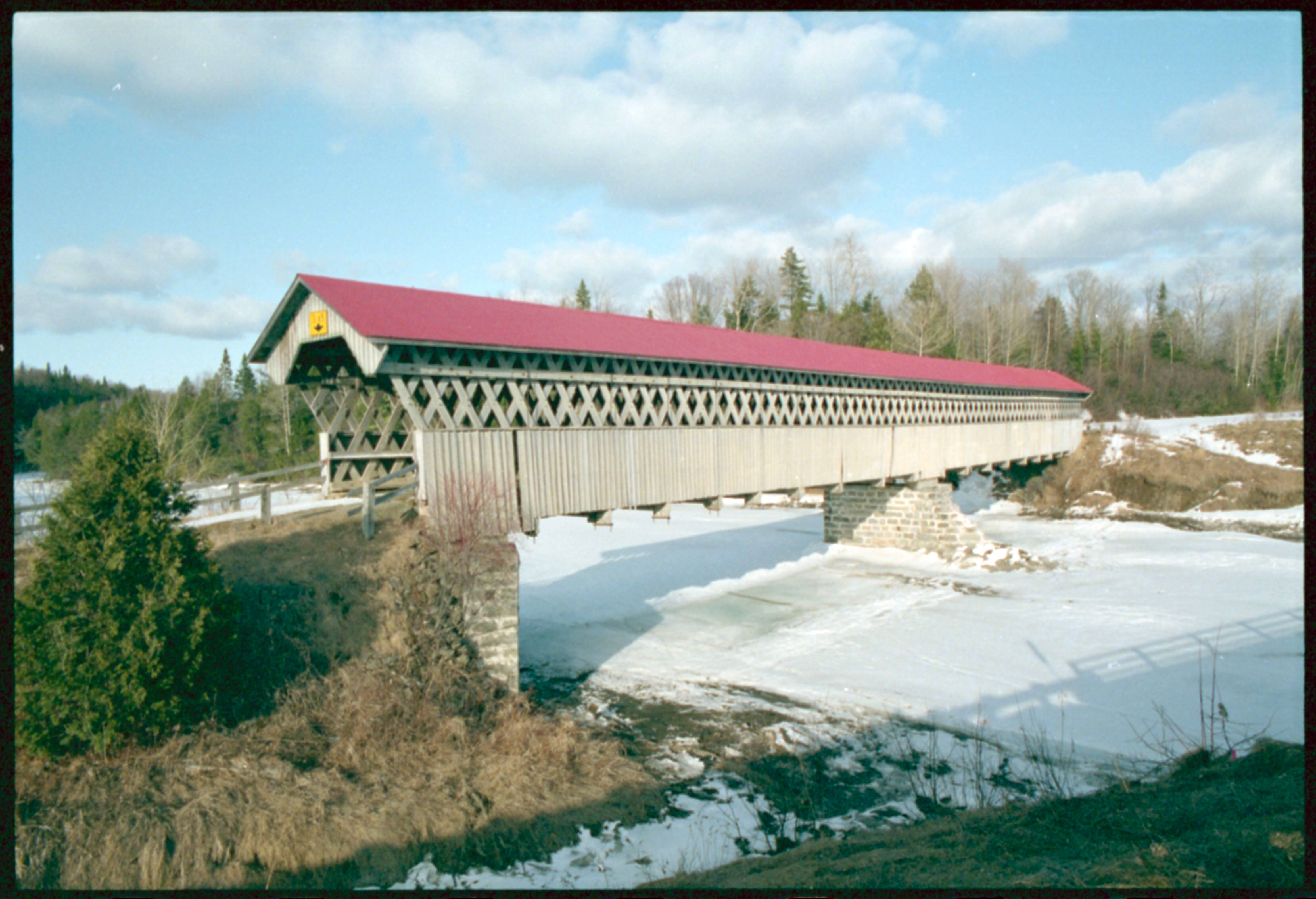 [PHOTOS] Voici ce qu’il faut savoir sur les ponts couverts du Québec | JDM