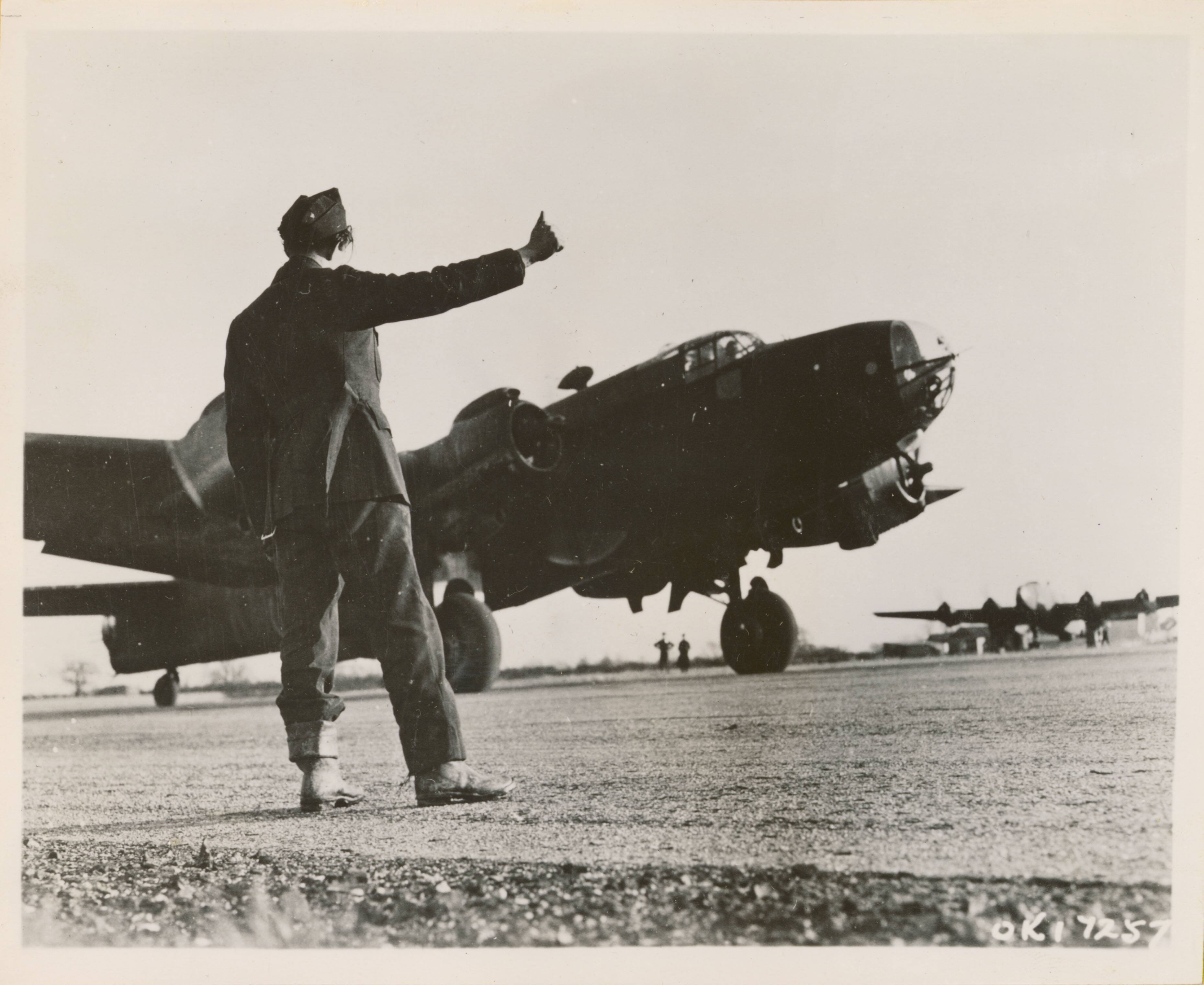 L’Alouette 425: 18 photos d’archives des coulisses de l’escadron durant ...