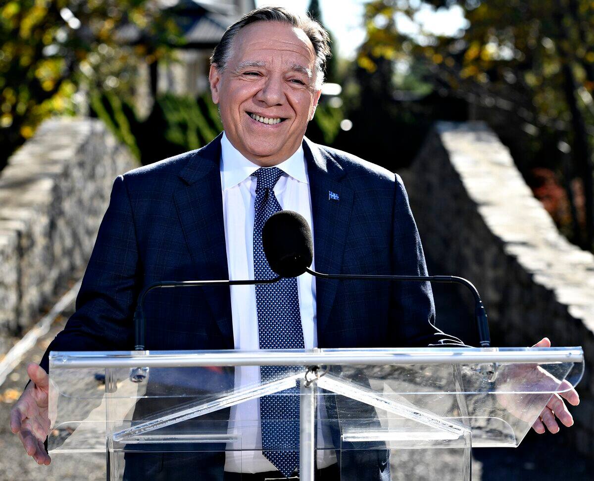 Chèques de la CAQ : de premiers versements début décembre | TVA Nouvelles